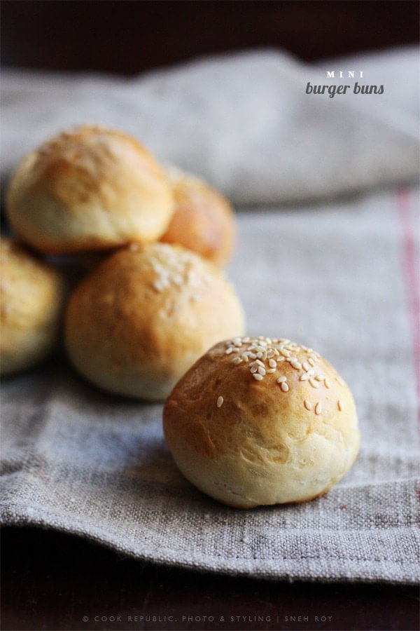 Mini Burger Buns - Cook Republic